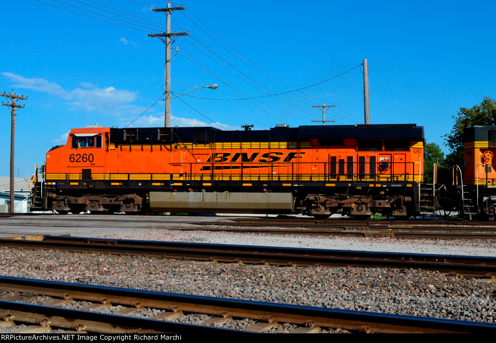 BNSF 6260